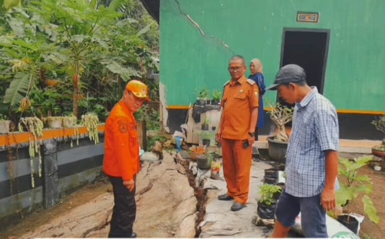 BPBD Sumedang: Early Warning System Berfungsi Optimal, Pantau Cuaca ...